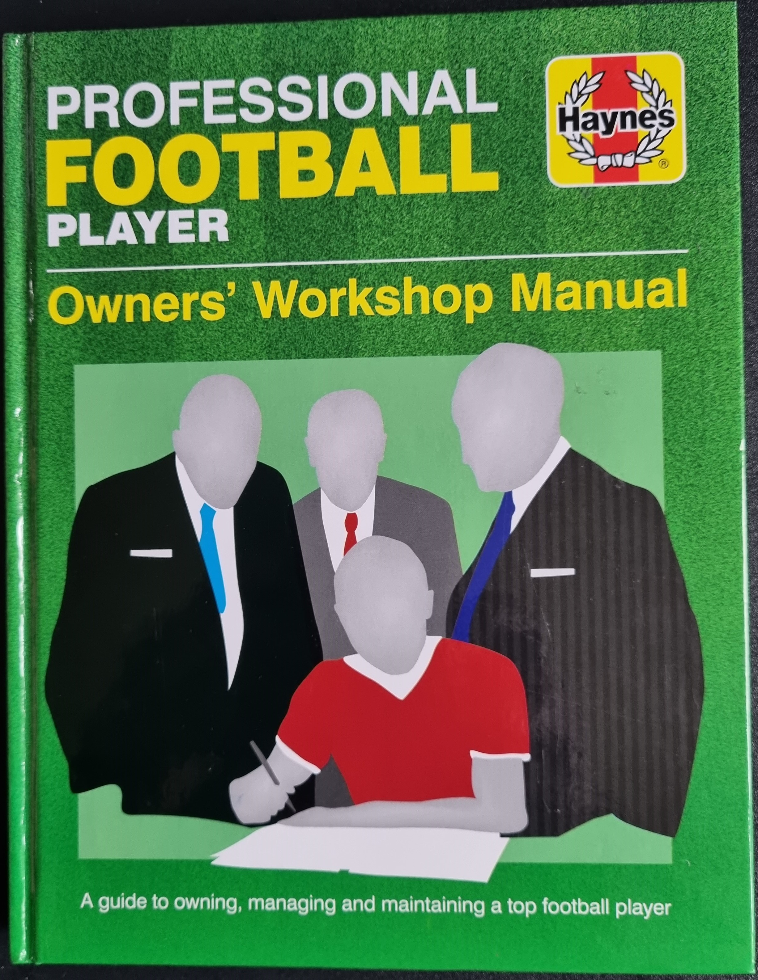 Professional Football Player: Owner's Workshop Manual - Transghana